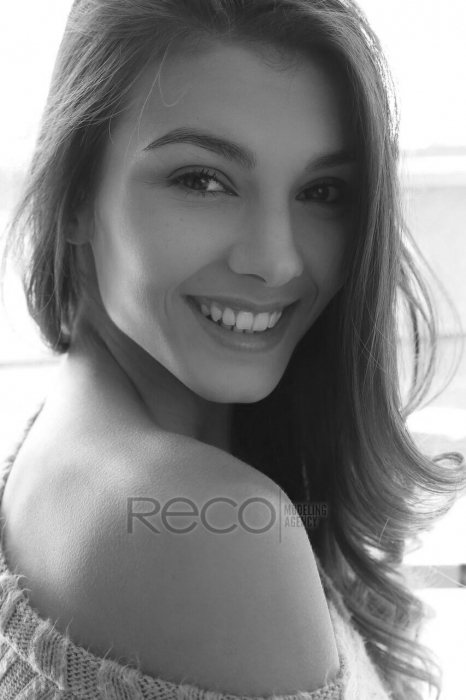 Female Foreign - Reco Modeling Agency